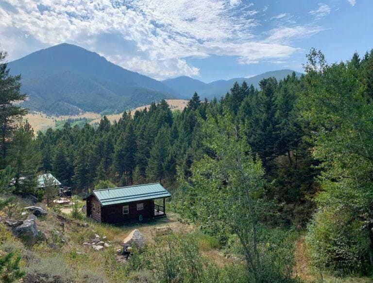 VRBO Yellowstone: 18 Unique Places You Will Want To Stay