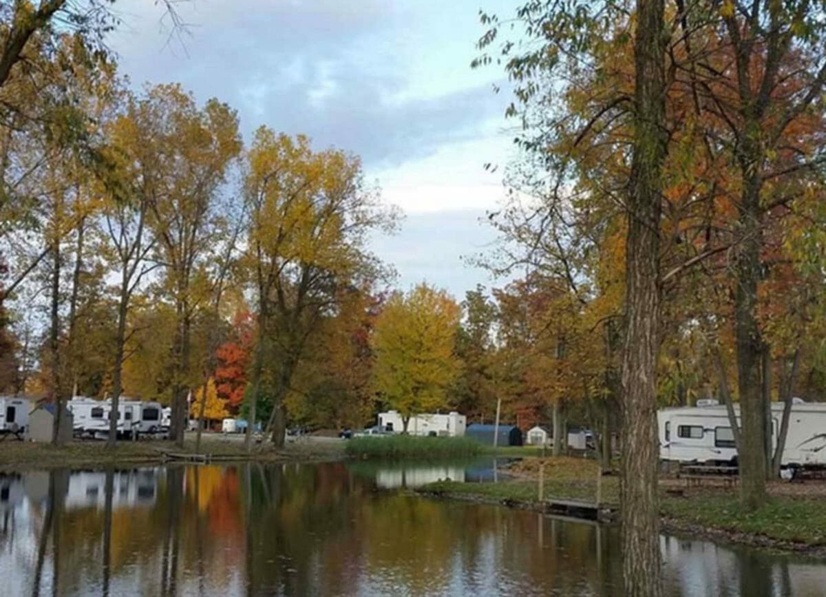 7 Amazing Michigan Campgrounds On Lakes